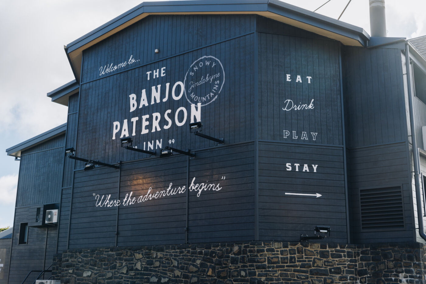 Banjo Patterson Inn - Bergstrom Architects